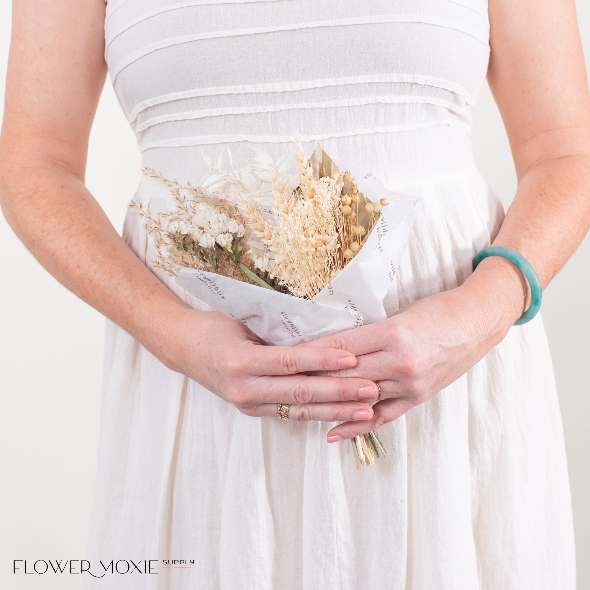 Bleached Dried Bridesmaid Bouquet | Flower Moxie Supply | DIY Wedding