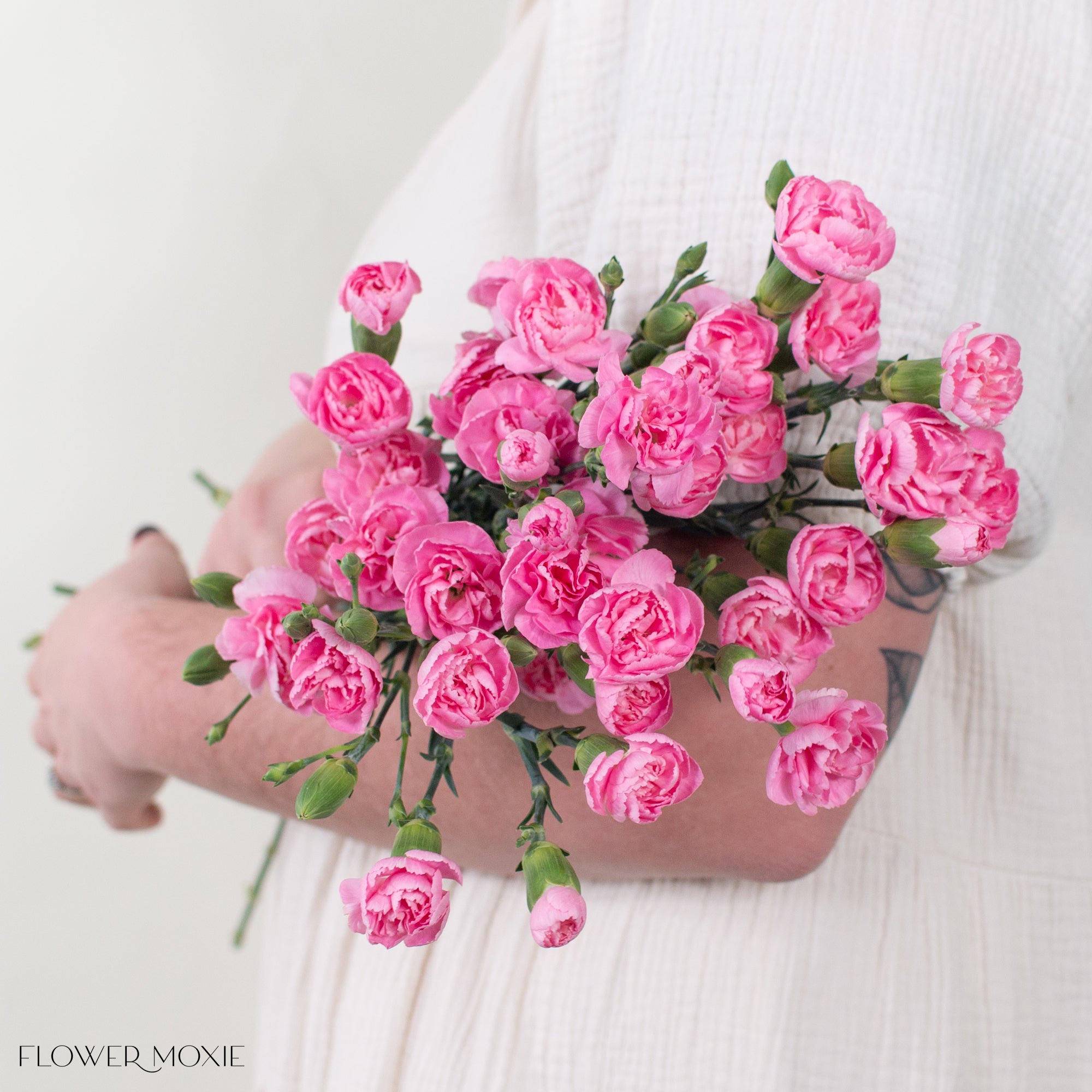 Pink Mini Carnations | DIY Wedding Flowers | Flower Moxie
