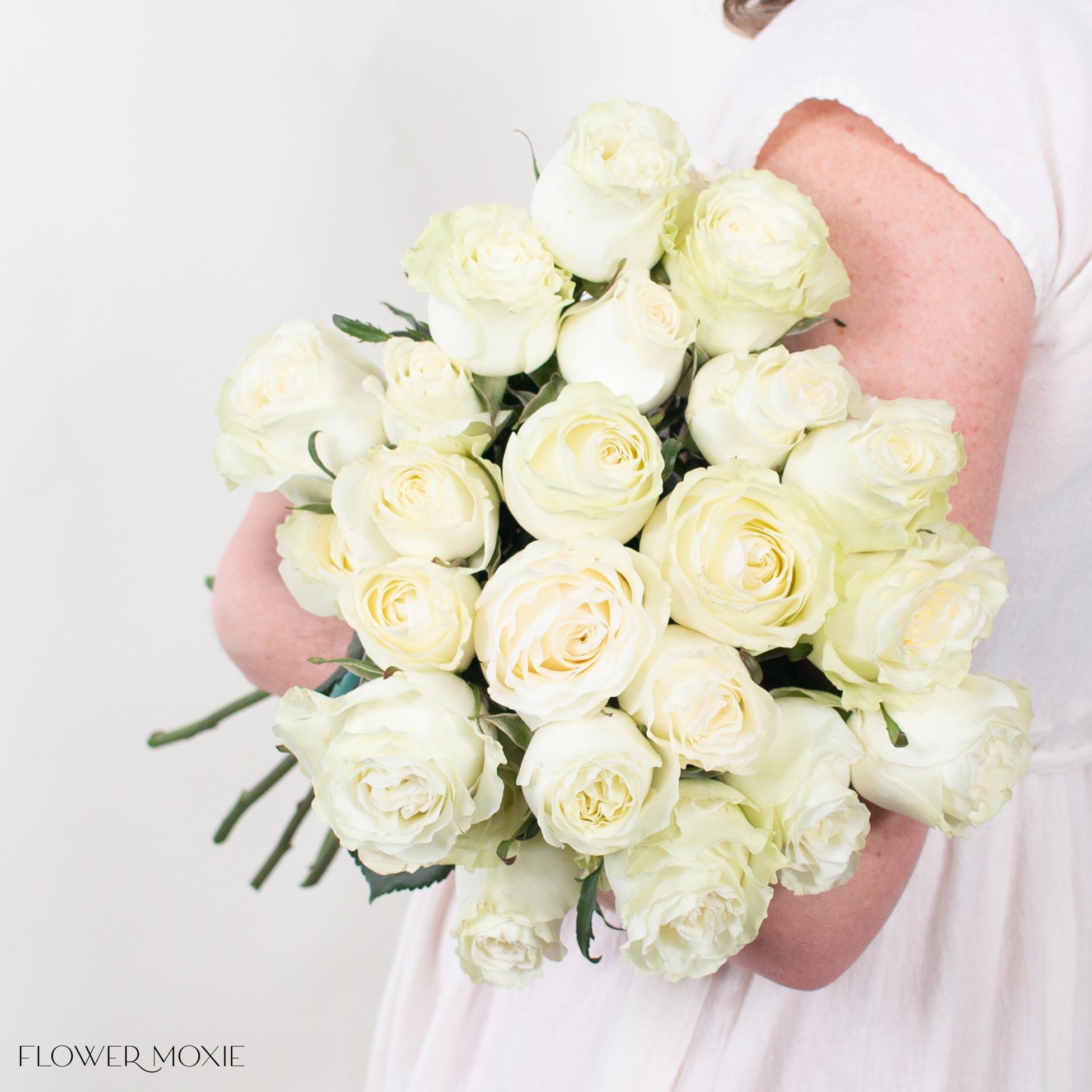 White Garden Roses | DIY Wedding Flowers | Flower Moxie