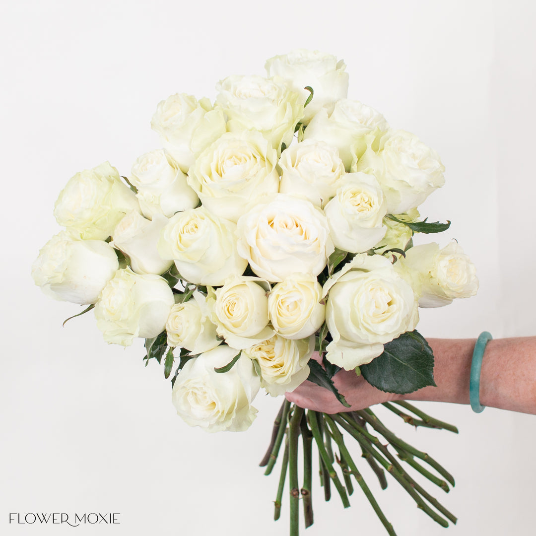 White Garden Roses | DIY Wedding Flowers | Flower Moxie